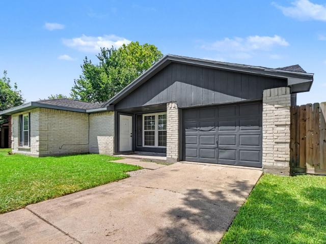 1010 E Belgravia Drive