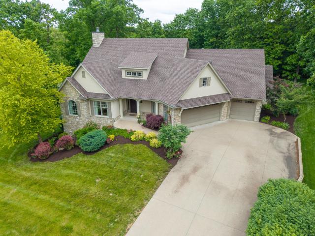 1010 e old hawthorne dr