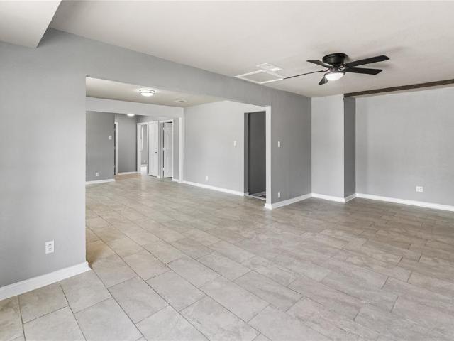 1010 E Lovers Lane