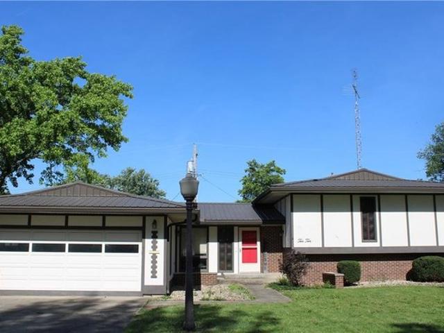 1010 E Northland Dr, Shelbyville, IL 62565
