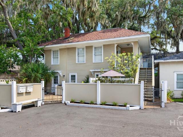 1010 E Victory Drive # E1