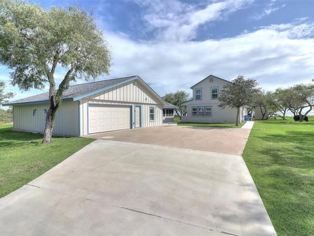 1010 First St, Bayside, TX 78340