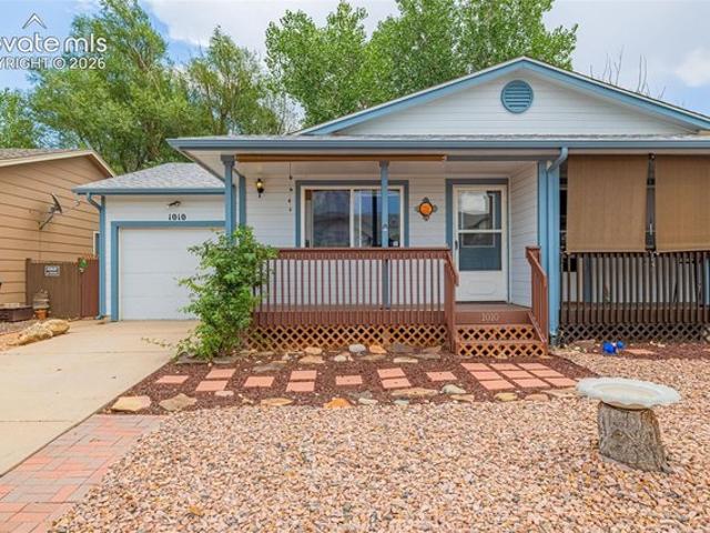1010 Grinde Dr, Fountain, CO 80817
