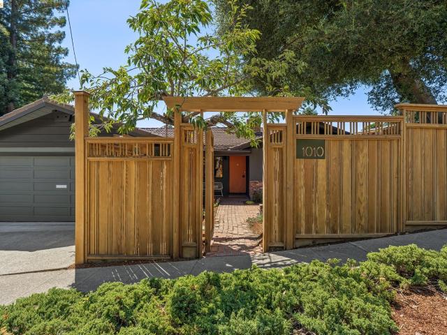1010 Keeler Ave