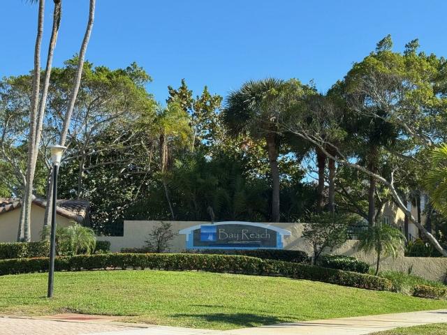 1010 Lake Shore Drive, Lake Park, USA, Fl