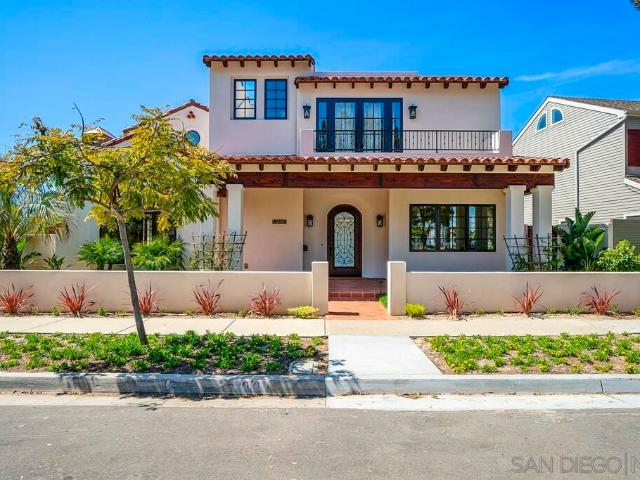 1010 Pine St, Coronado, US, CA
