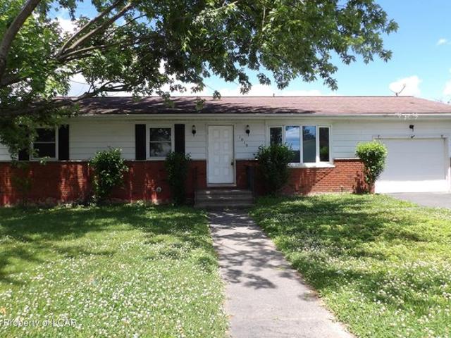 1010 Prince St, Taylor, PA 18517