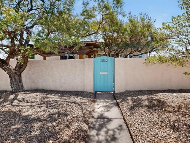 1010 Princeton Dr SE, Albuquerque, NM 87106
