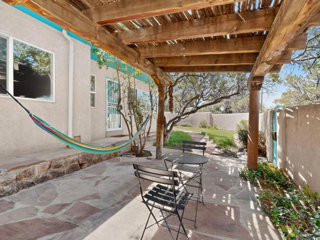 1010 Princeton Drive SE