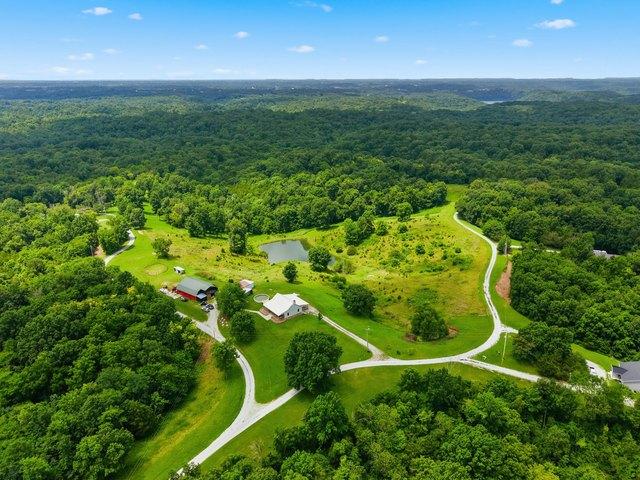 1010 Redwing Way, Lawrenceburg, KY 40342