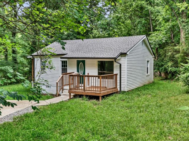 1010 Ridgecrest Dr