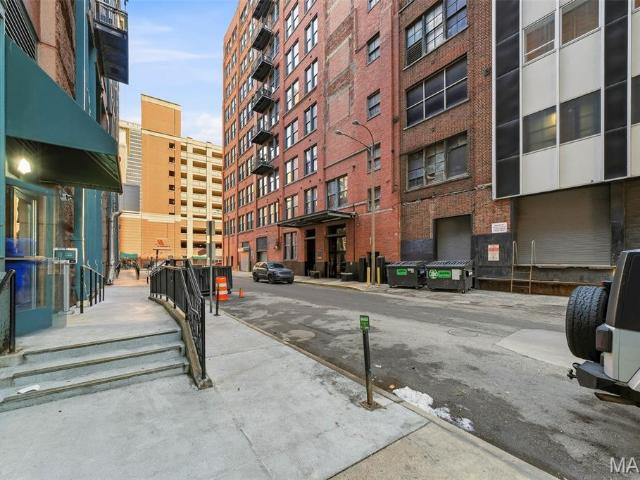 1010 St Charles St, Unit 704, St. Louis, MO 63101 | MLS #26004 | Compass