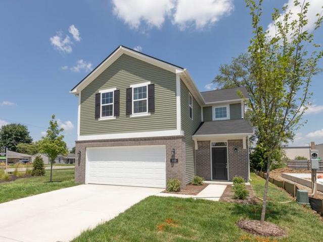1010 Stratford Ln, Shelbyville, IN 46176