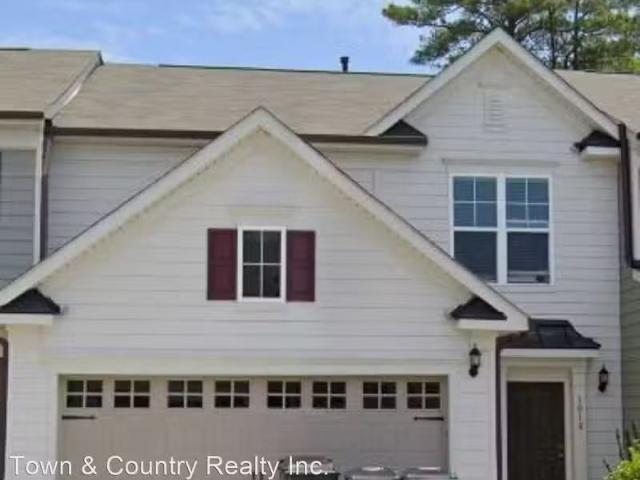 1010 Saffron Loop
