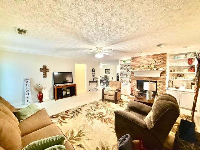 1010 Section Line Rd