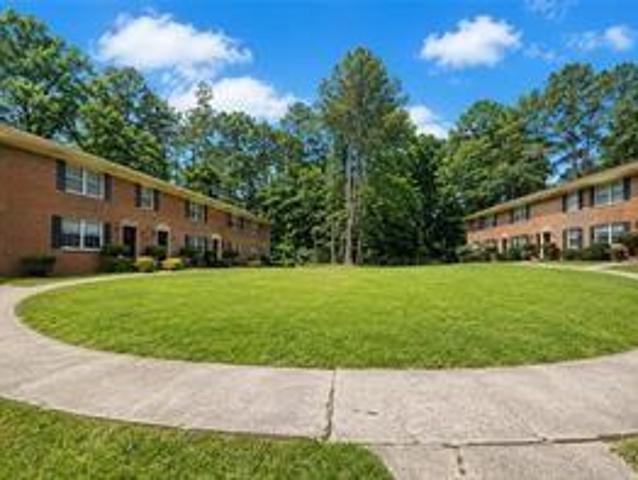 1010 Sexton Drive 10
