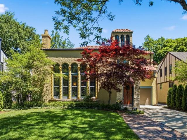 1010 Sheridan Rd, Wilmette, IL 60091