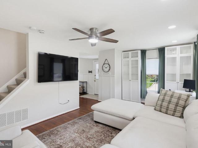 1010 Tennant Harbour