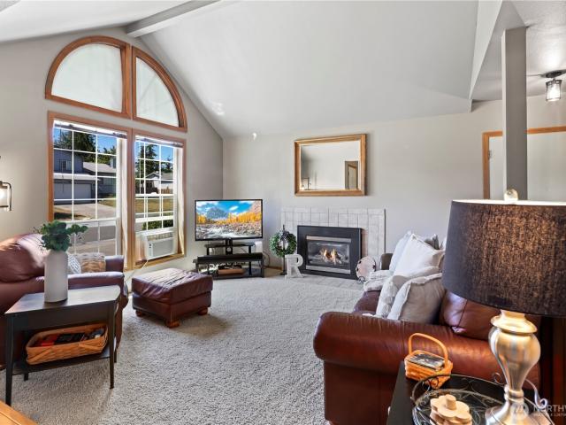 1010 th Drive SE