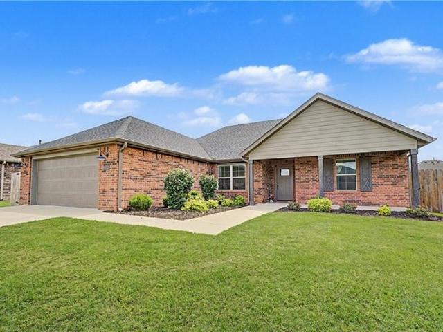 1010 Trailwood St, Tontitown, AR 72762