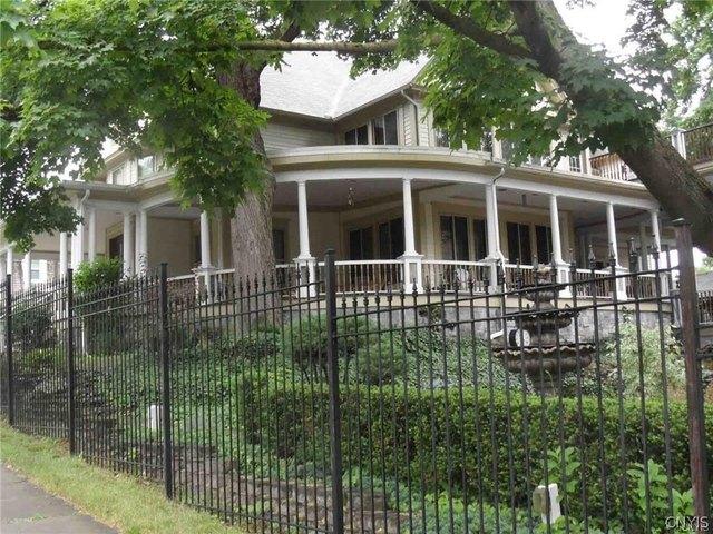 1010 Utica St, Oriskany, NY 13424
