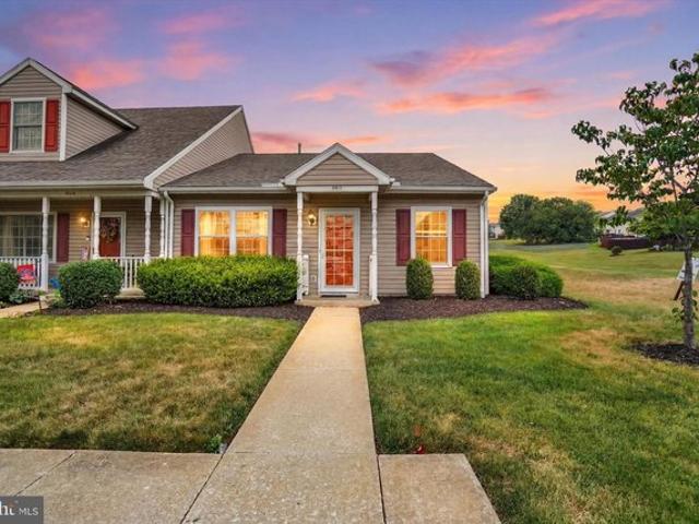 1010 Village Way Unit 1010, York, PA 17404