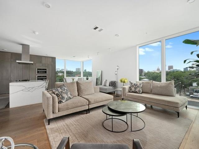 1010 W 10th St Unit 302, Austin, TX 78703