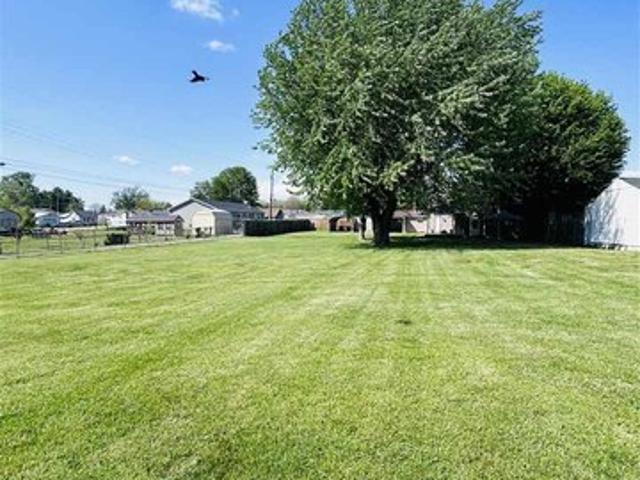 1010 W 10th St, Connersville, IN 47331