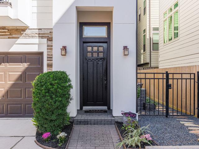 1010 G W 24th Street G