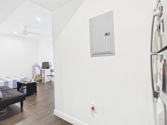 1010 W 26th St # 503