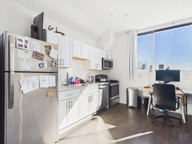 1010 W 26th St, Unit 305, Austin, TX 78705 | MLS #3274