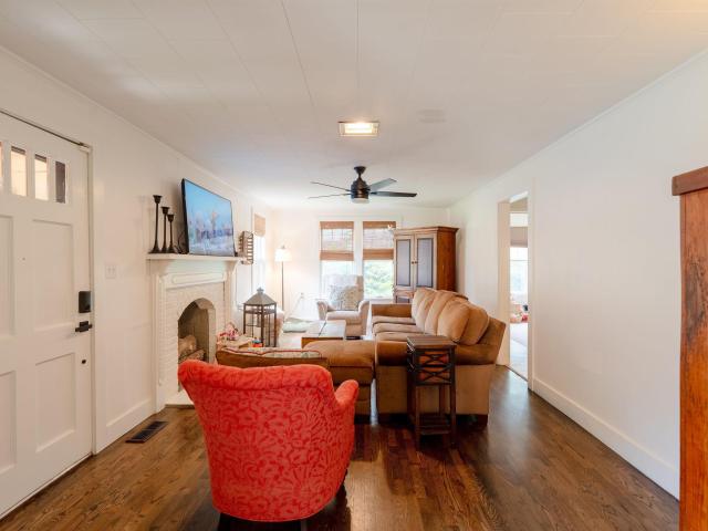 1010 W Center Avenue