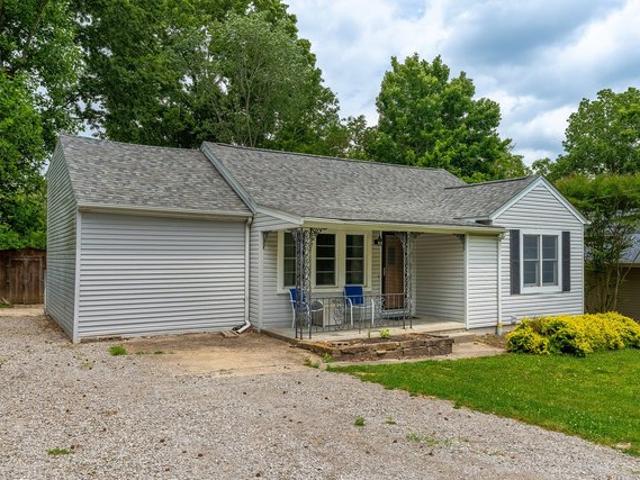 1010 W Jefferson St, Carbondale, IL 62901
