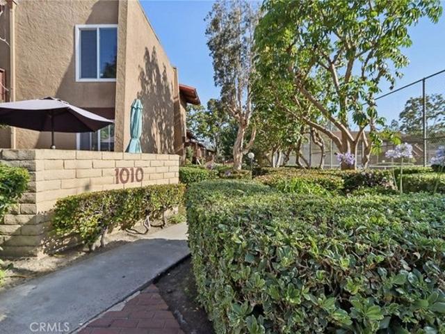 1010 W Macarthur Blvd Apt 24, Santa Ana, CA 92707