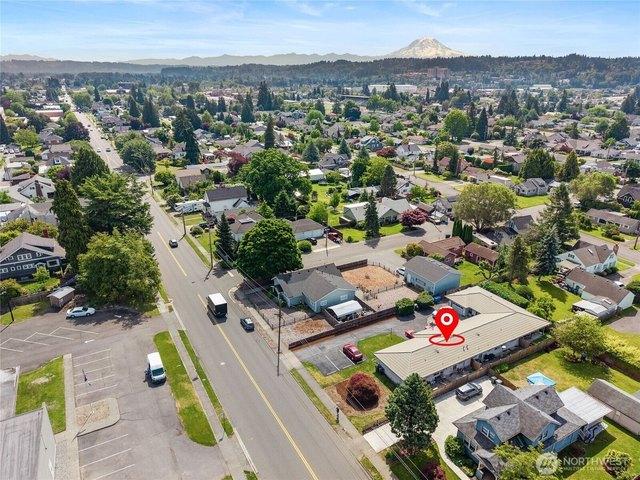 1010 W Pioneer, Puyallup, WA 98371