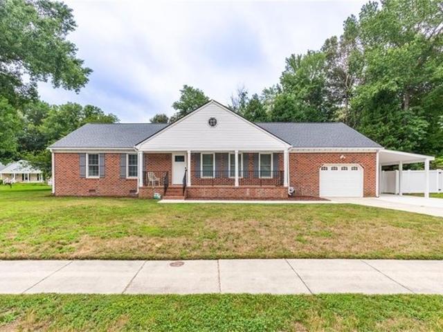 1010 Weeping Willow Dr, Chesapeake, VA 23322