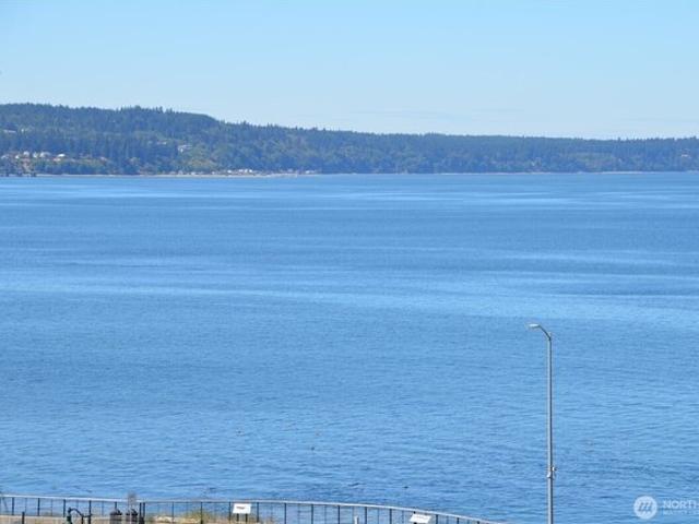 1010 1st Ln, Mukilteo, WA 98275