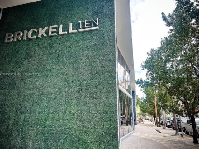 1010 2nd Ave SW #1606, Miami, FL 33130