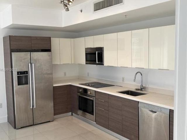 1010 2nd Ave SW #1609, Miami, FL 33130