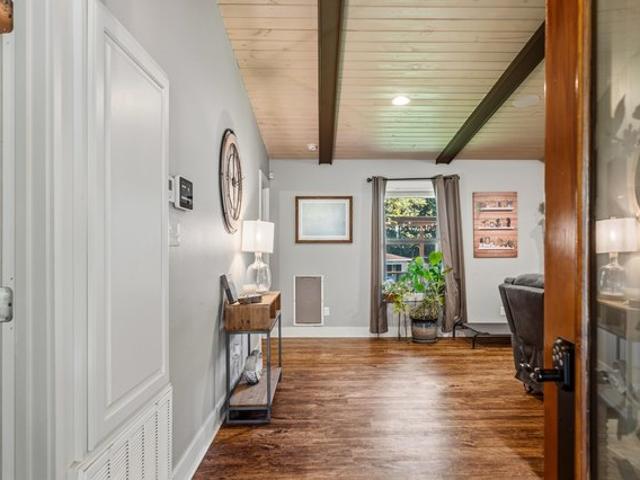 101/103 Oak Point Dr, Hot Springs, AR 71901