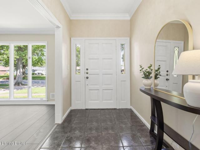 10110 Timberwood Cir