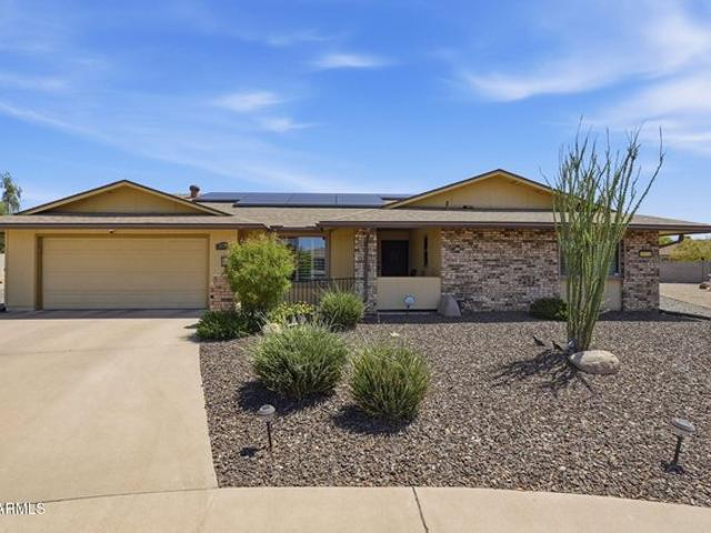 10110 W Pine Springs Dr, Sun City, AZ 85373