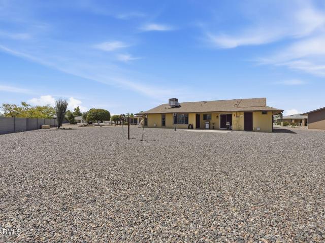 10110 w pine springs drive