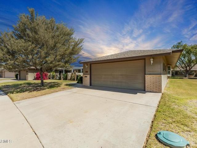 10110 W Royal Oak Rd, Sun City, AZ 85351