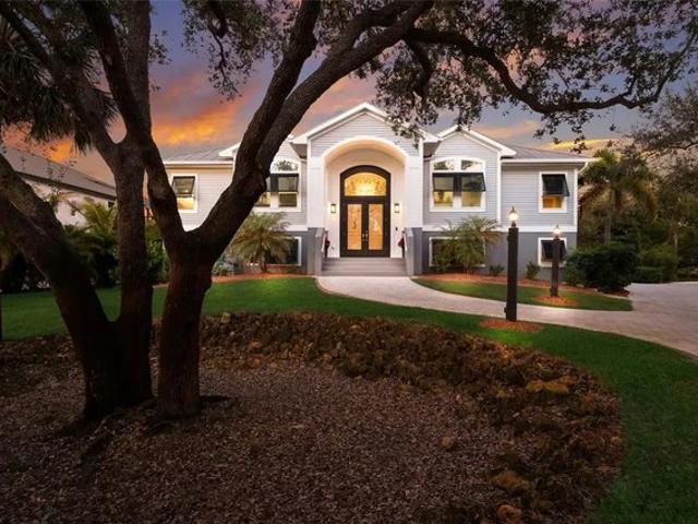 10110 Creekside Dr, Placida, FL 33946