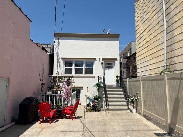 10111 Martense Ave, Corona, NY 11368