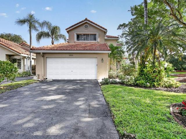 10111 NW 4th St, Plantation, FL 33324