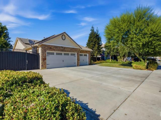10112 Cranberry Isle Drive