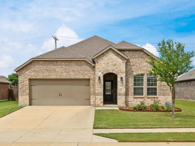 10117 Table Bluff St, Aubrey, TX 76227