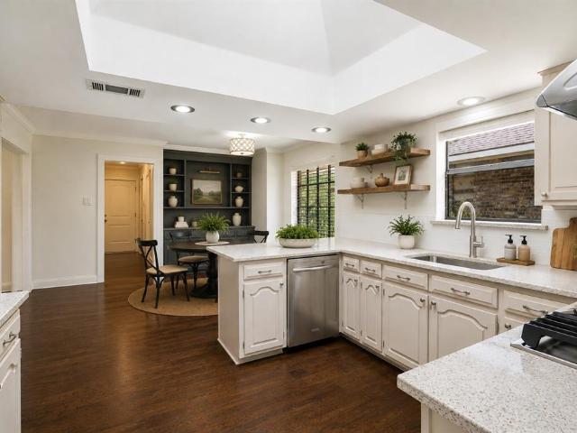 10115 Laingtree Drive